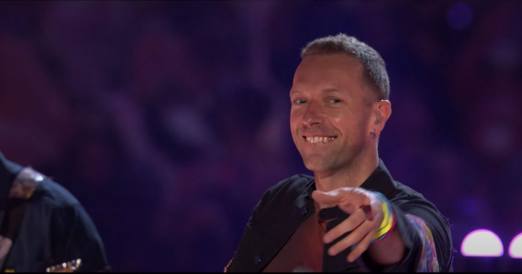 Coldplay serenades audience in Dubai