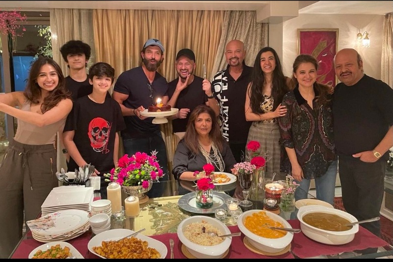 Saba Azad-Hrithik Roshan relationship is 'Family-official'?