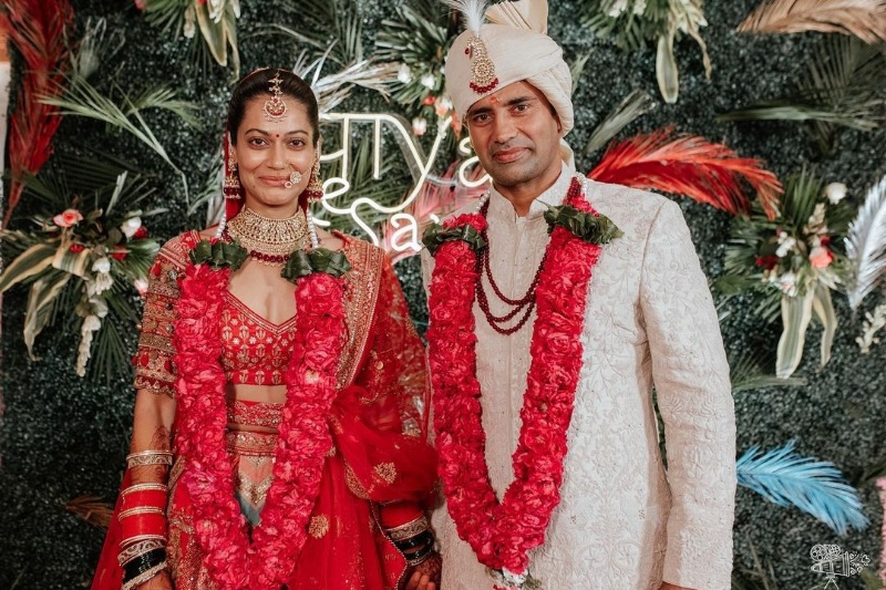 Payal Rohatgi and Sangram Singh's loved-up Tajmahal visit