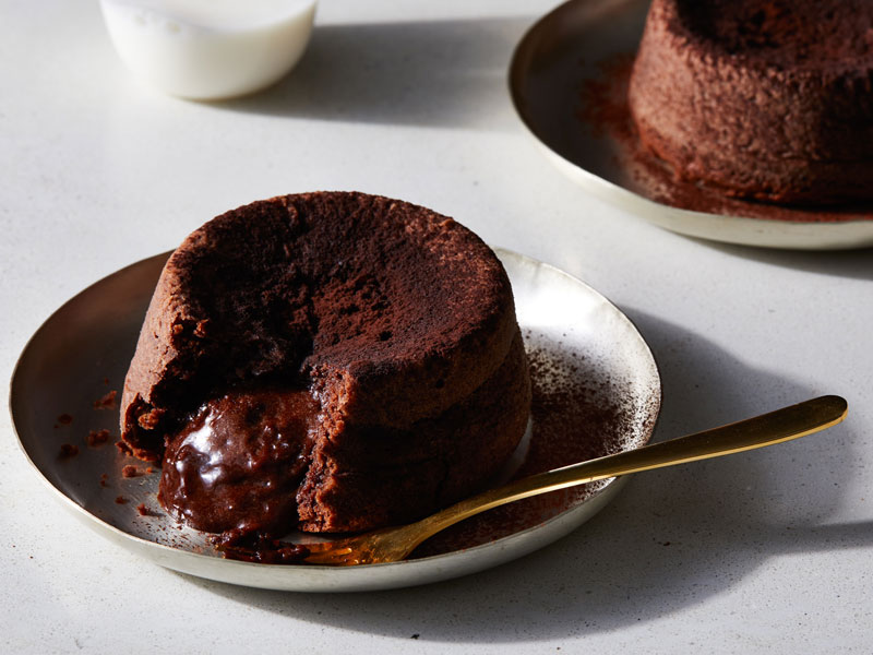 Lava cake easy vegan recipe which takes 13 minutes to make