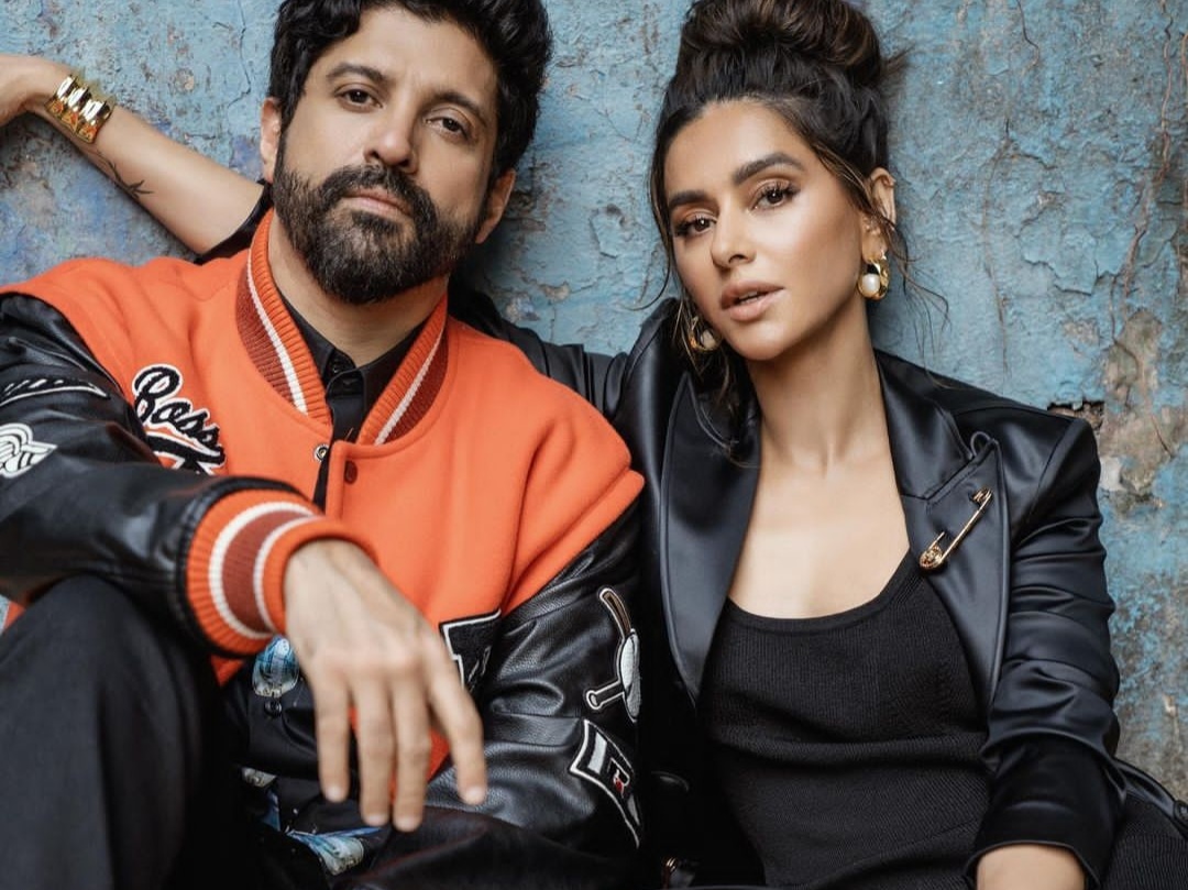 Farhan Akhtar and Shibani Dandekar set couple fashion goal
