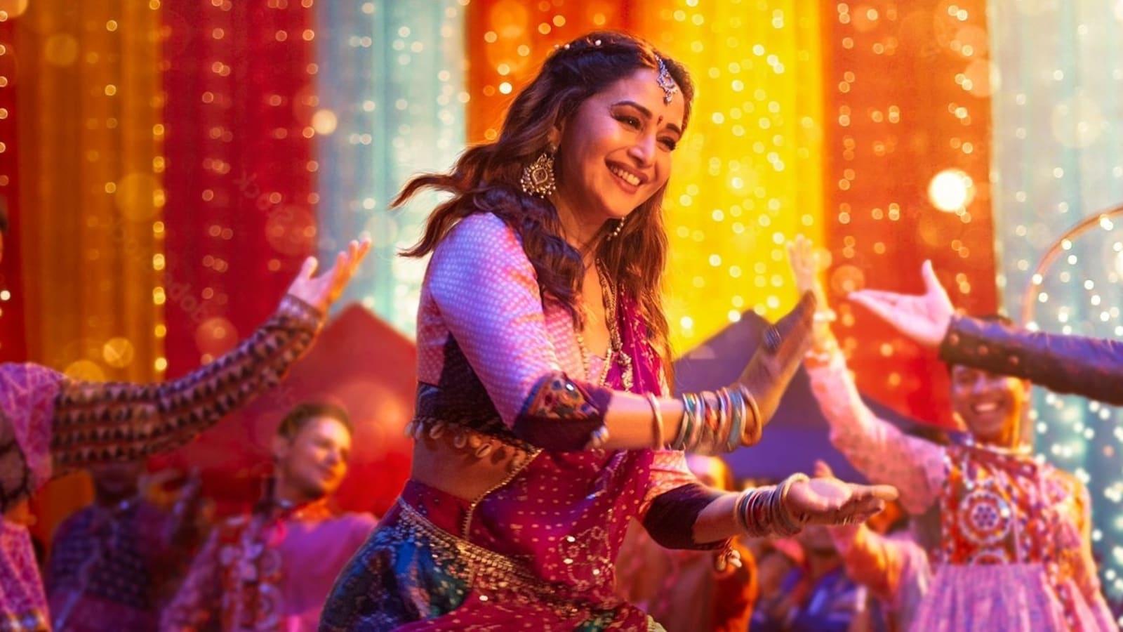 Watch: Madhuri Dixit's unmatched energy in Boom Padi