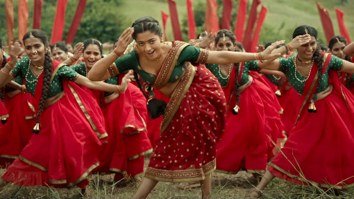 Rashmika Mandanna reacts to Saami Saami Garba choreography