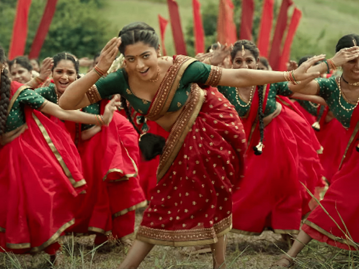 Rashmika Mandanna reacts to Saami Saami Garba choreography