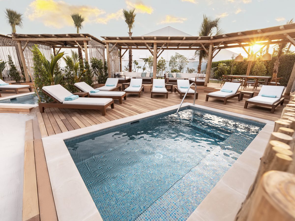 The White Beach Club in Atlantis is all set to open its doors - Masala.com