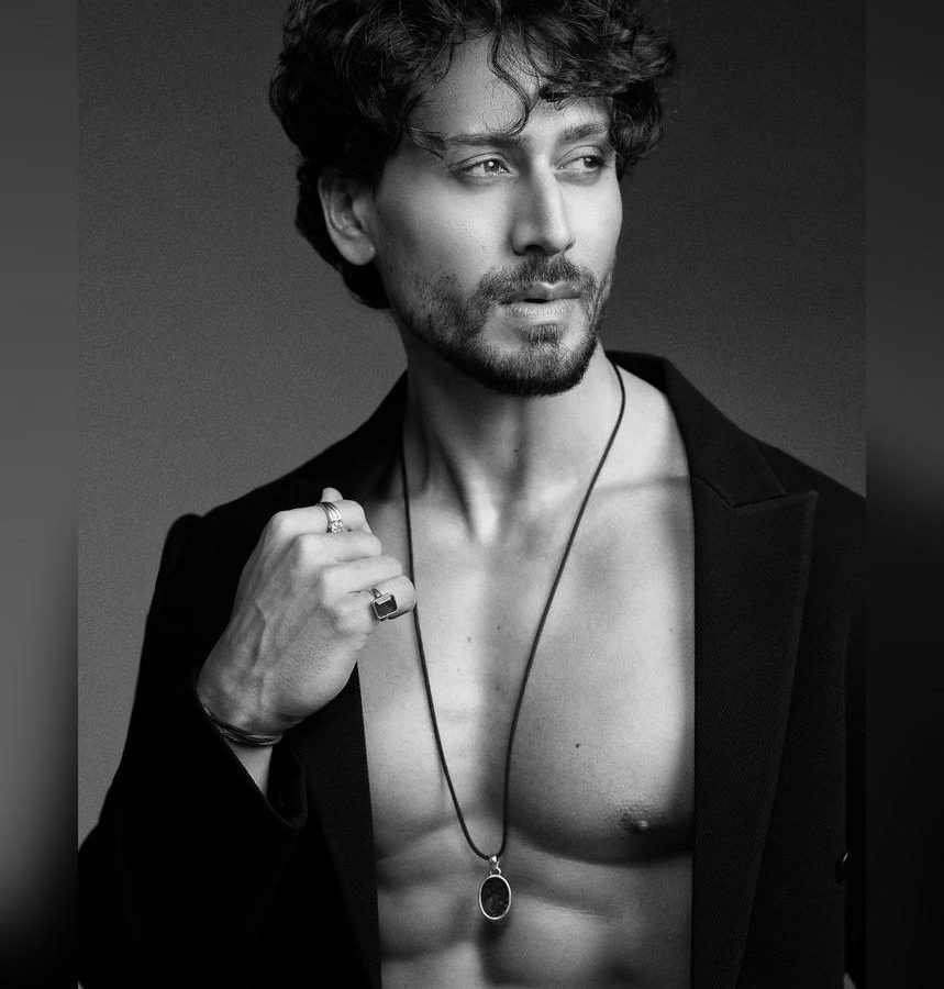 Tiger Shroff in a front open blazer is a sight