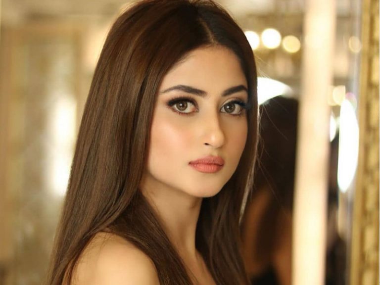 Sajal Aly meets this Bollywood star after years love 1 Sajal Aly meets this Bollywood star after years love 1