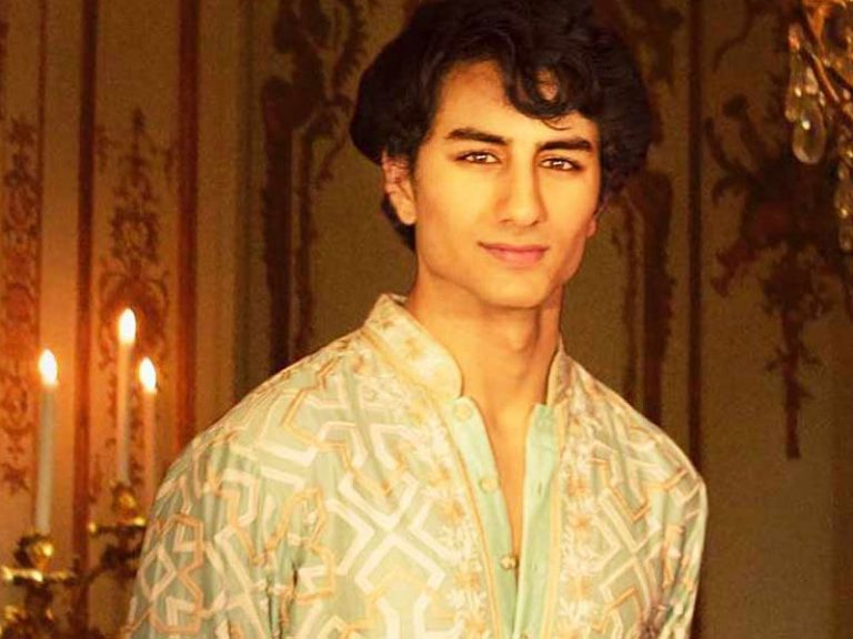 Ibrahim Ali Khan debuting with the renowned star love 1