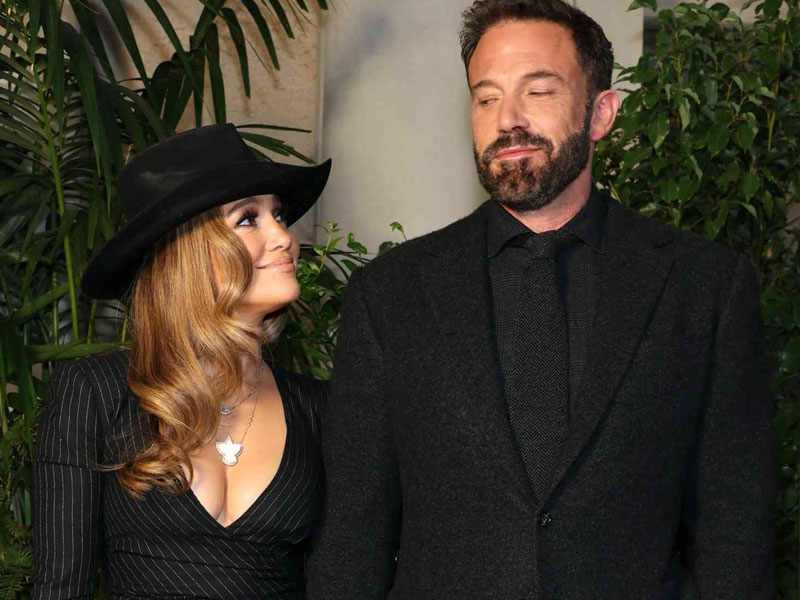 Jennifer Lopez's new album revealed love 1