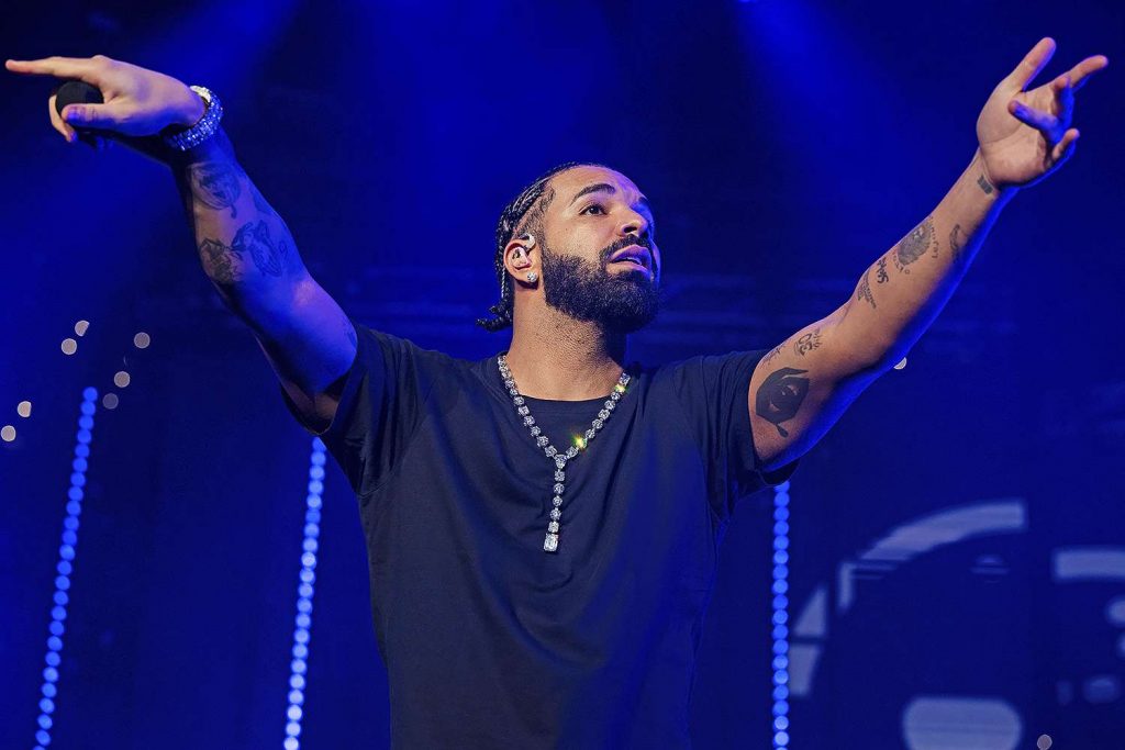 Drake buys necklace of 42 diamond rings he got for exes