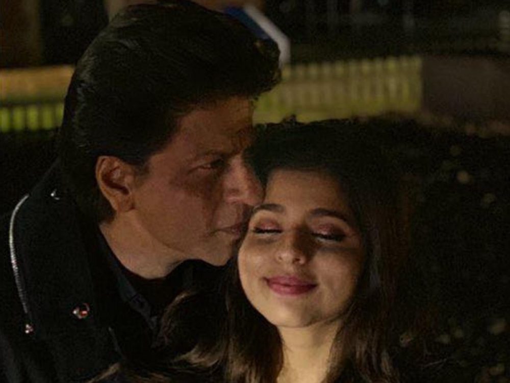 Suhana Khan gets a thoughtful gift from dad Shah Rukh Suhana Khan gets a thoughtful gift from dad Shah Rukh