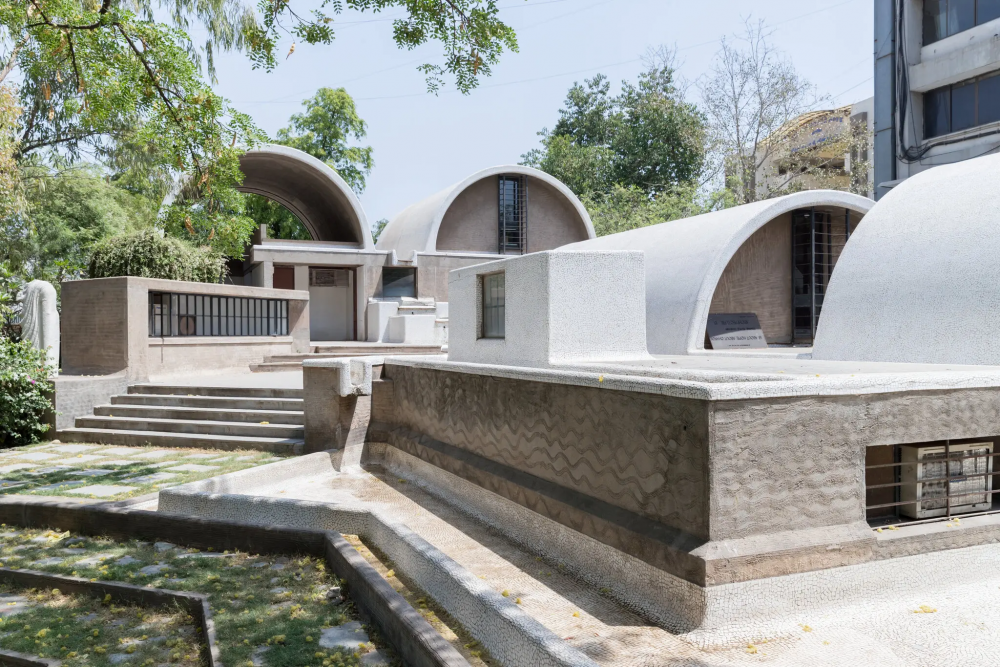 Balkrishna Doshi, legendary Indian architect, dies at 95 - Masala.com