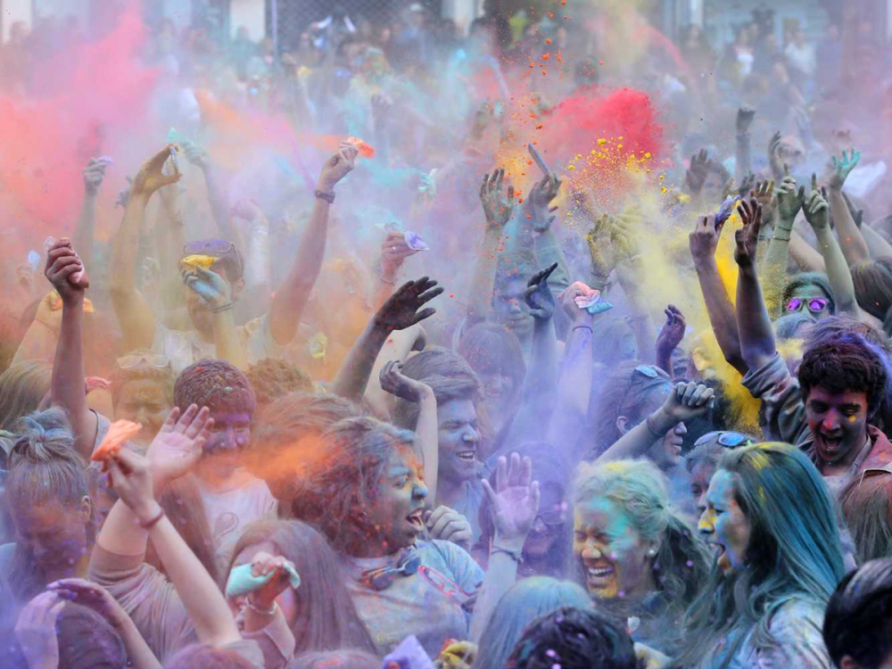 Holi 2023: Where can you celebrate Holi in Dubai? - Masala.com