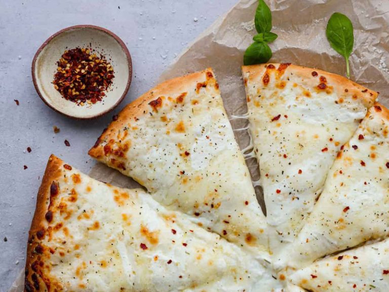 This white pizza is unusual but equally delicious 1