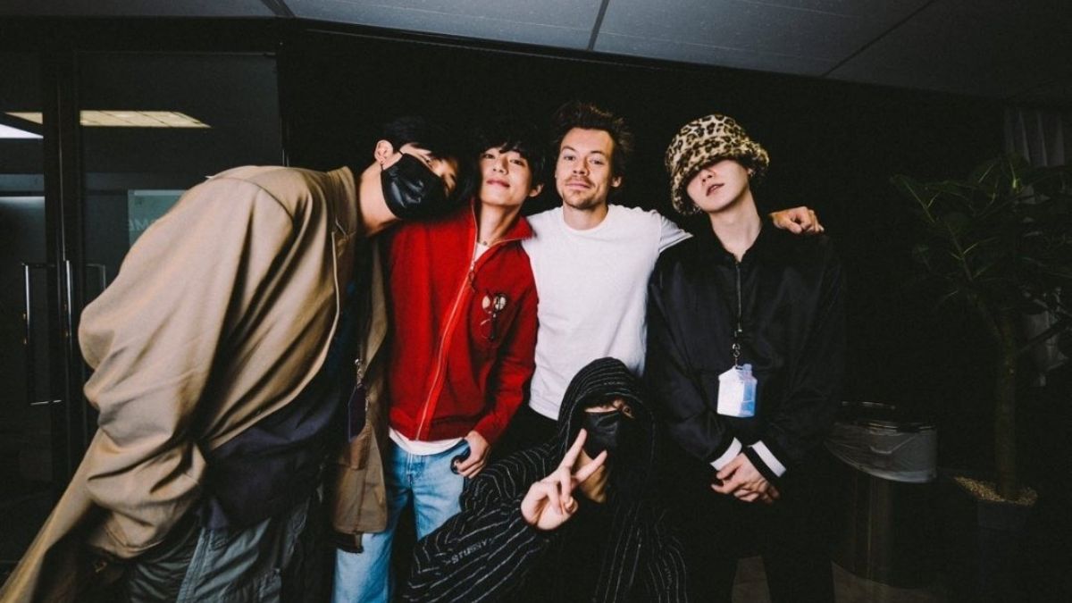 BTS and BLACKPINK attend Harry Styles concert