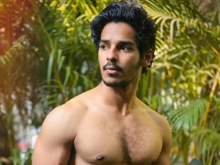 Ishaan Khatter flaunts perfect abs in new pictures 1