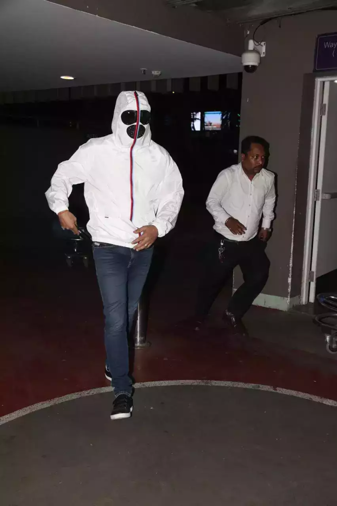 Heres Why Shilpa Shettys Husband Raj Kundra Hides His Face Behind Masks