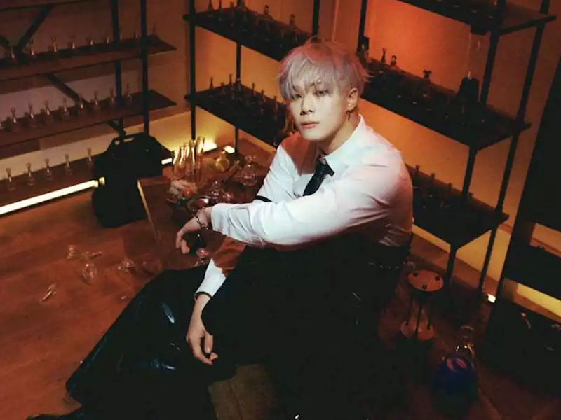 Moonbin: Famous K-pop singer dies at 25