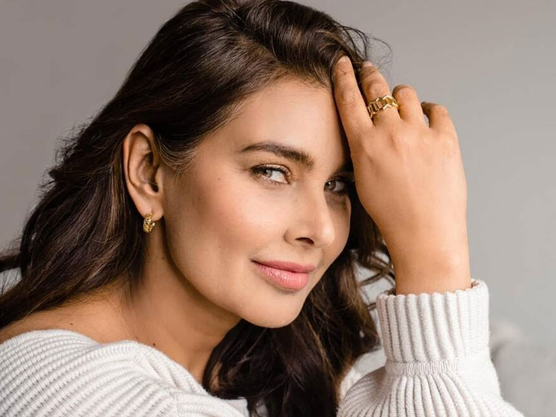 Lisa Ray makes shocking statement about her famous song 1