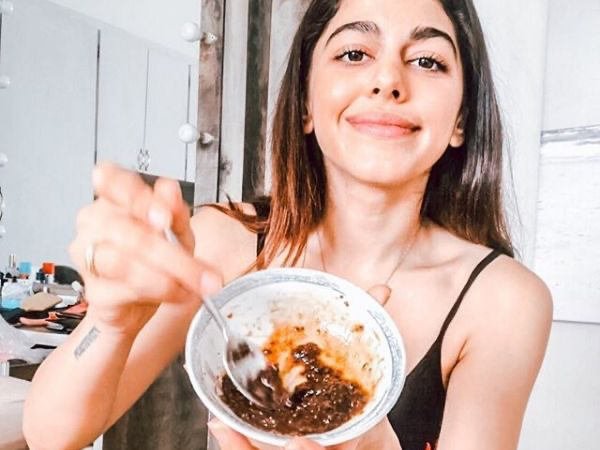 Alaya F uses this DIY face mask to cool off for the summer - Masala.com