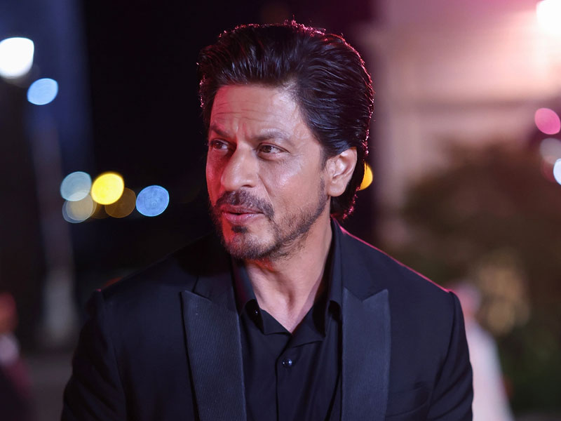 Shah Rukh Khan fulfills cancer patient's wish love 1