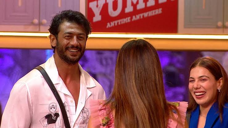 Bigg Boss OTT 2: Jiya Shankar confesses heart wrenching fact about her past to Jad Hadid ...