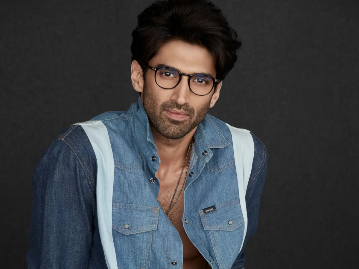 Aditya Roy Kapur's idea of a PERFECT date will make you swoon - Masala.com