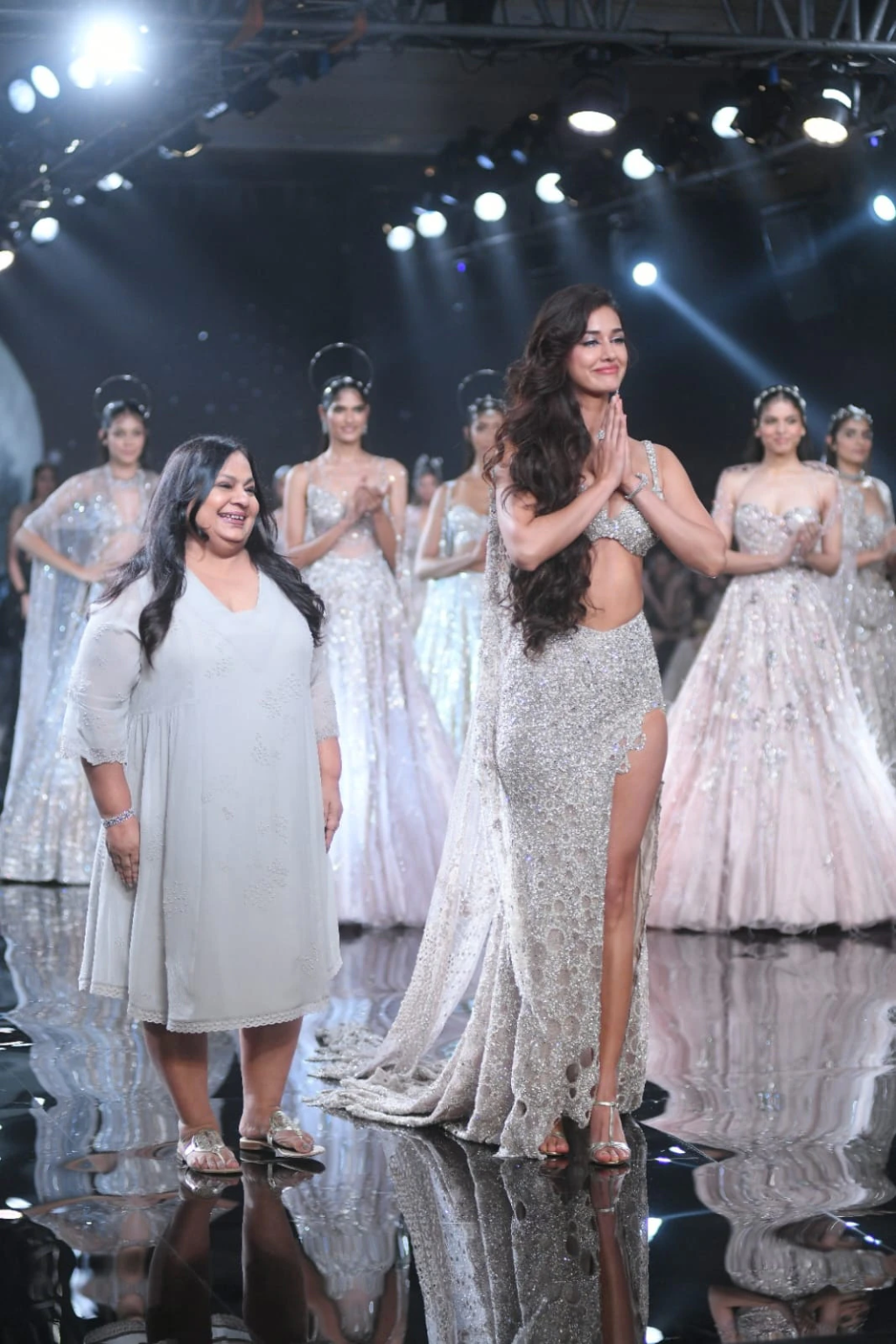 In Pictures: Disha Patani dazzles in silver at India Couture Week 2023 ...
