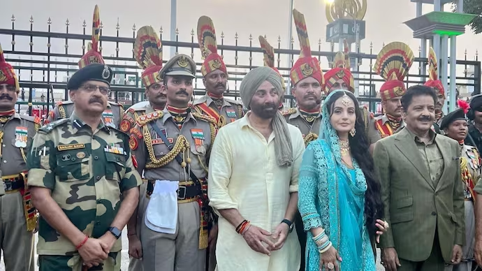 Gadar 2: WATCH: Sunny Deol and Ameesha Patel dance at Attari-Wagah Border ahead of Gadar 2 ...
