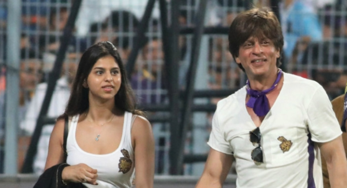 Shah Rukh Khan fans SLAM troll who called out SRK for swimming with his ... Shah Rukh Khan fans SLAM troll who called out SRK for swimming with his ...