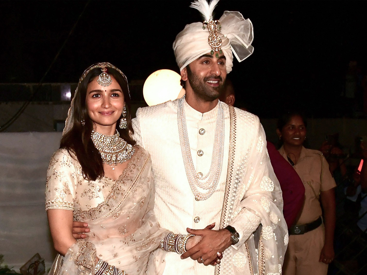 Alia Bhatt: Too much editing? Fans think Alia Bhatt looks nothing like ...