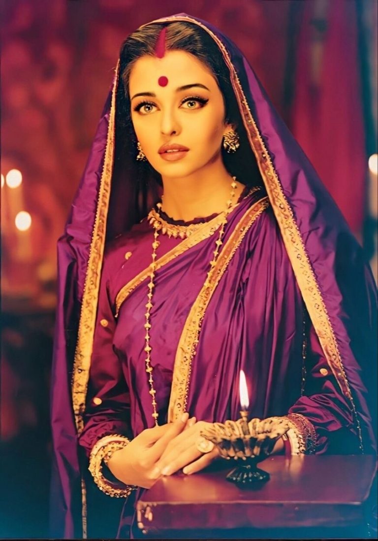 5 of Aishwarya Rai's iconic looks in Devdas - Masala.com
