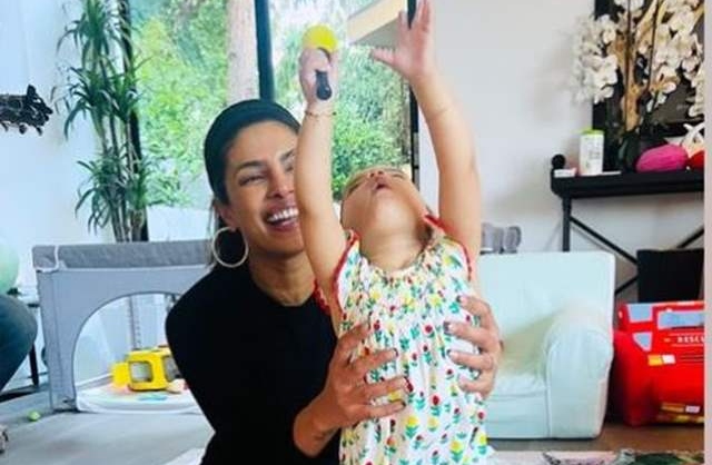 Priyanka Chopra and Preity Zinta's kids have an adorable playdate. PICS INSIDE - Masala.com