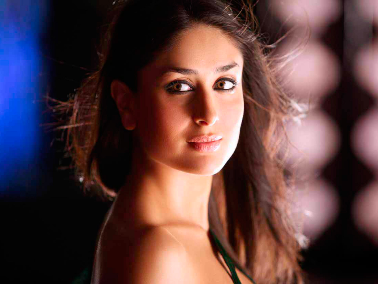 Kareena Kapoor Khan wants people to move past her 2 POPULAR roles ... Kareena Kapoor Khan wants people to move past her 2 POPULAR roles ...