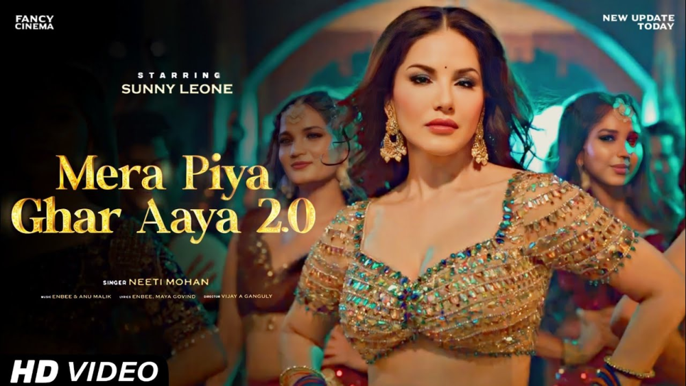 WATCH: Sunny Leone's sexy rendition of Mera Piya Ghar Aya is the perfect tribute to Madhuri ...
