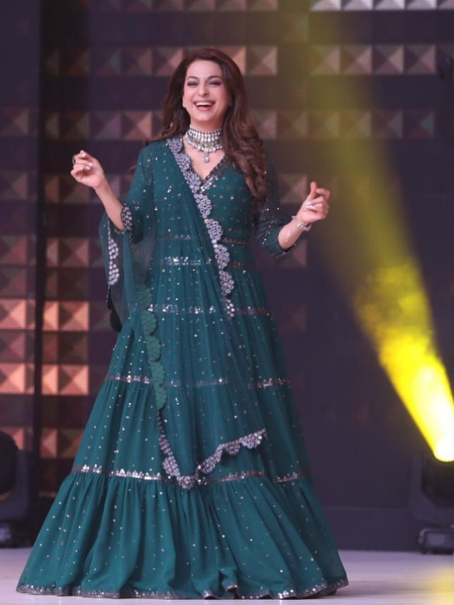 Juhi Chawla's 7 best traditional looks - Masala.com