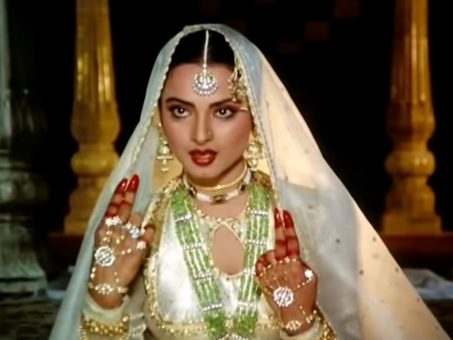 Ravishing Rekha: 7 BEST performances by the actor - Masala.com
