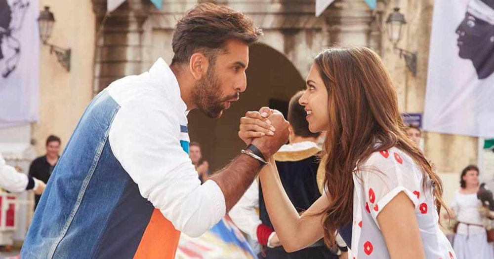 Romancing 101: 10 most popular Bollywood onscreen couples! - Masala.com Romancing 101: 10 most popular Bollywood onscreen couples! - Masala.com