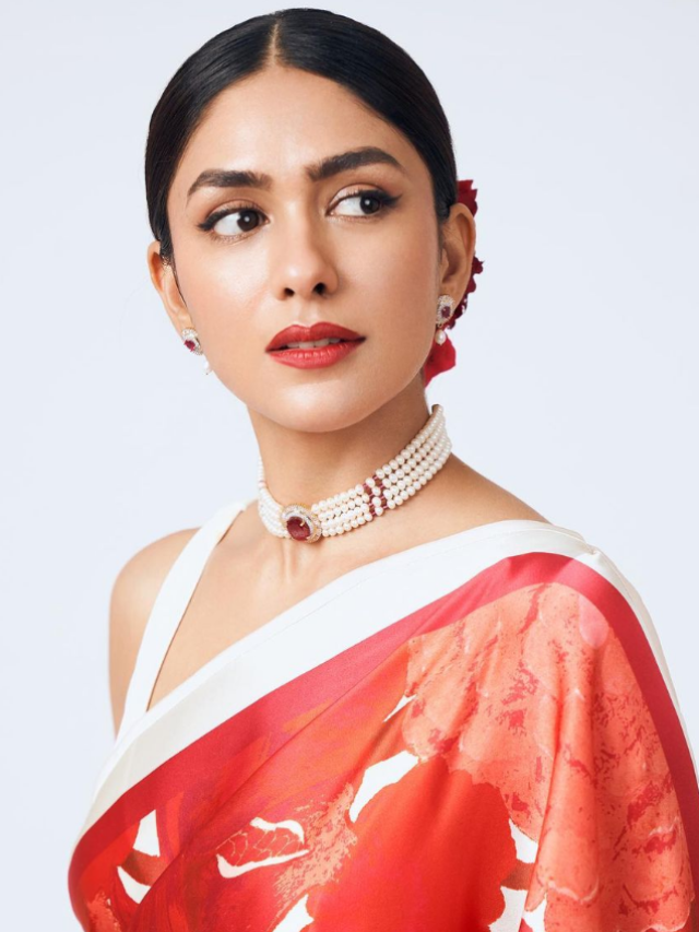 7 of Mrunal Thakur's best saree looks - Masala.com