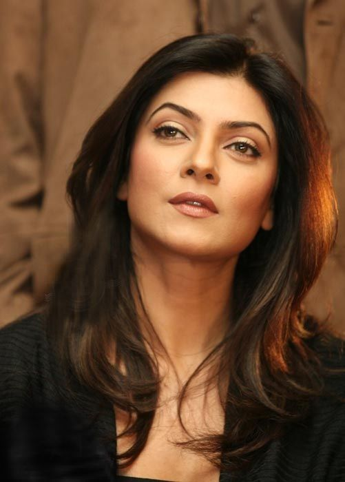 Sushmita Sen opens up about a terrifying health scare that left her ...