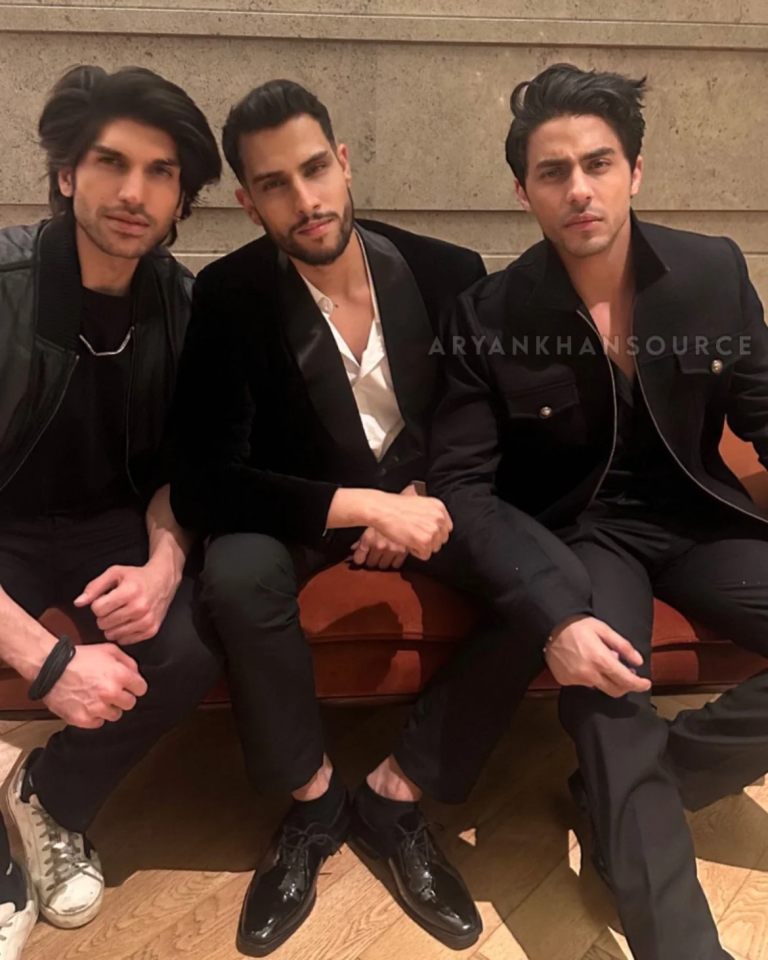 Aryan Khan fans can't stop gushing about his good looks after RARE pics ...