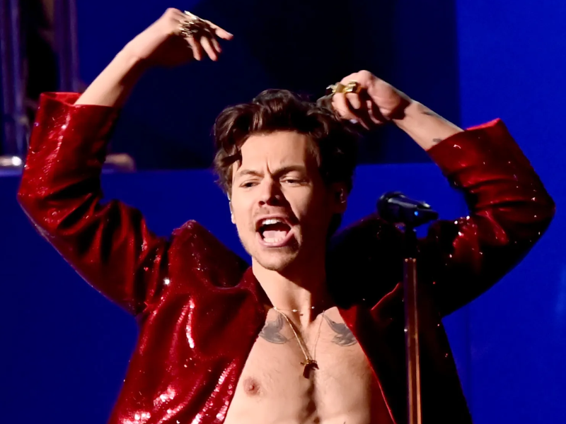 Harry styles buzz cut - Latest News, Photos & Videos on Harry styles ...