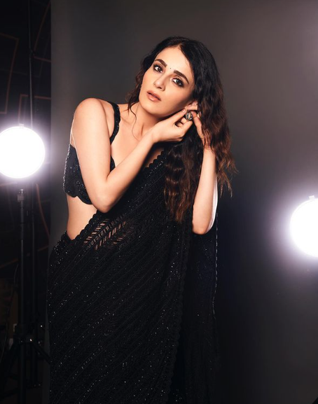 Radhika Madan Biography Wiki Age Boyfriend Net Worth