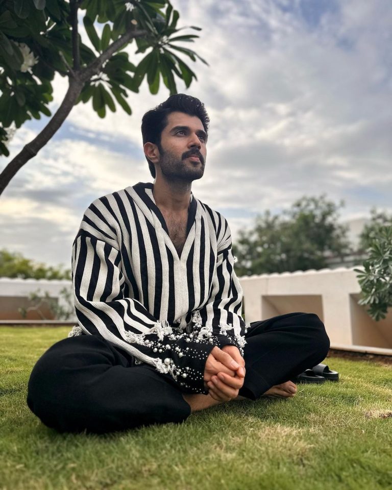 Who is Vijay Deverakonda? Here’s his age, religion, net worth ...