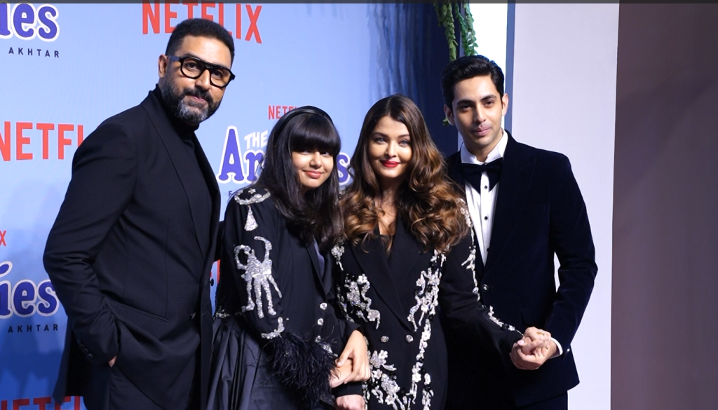 Bachchans stand tall at The Archies premiere: Are Aishwarya and ...