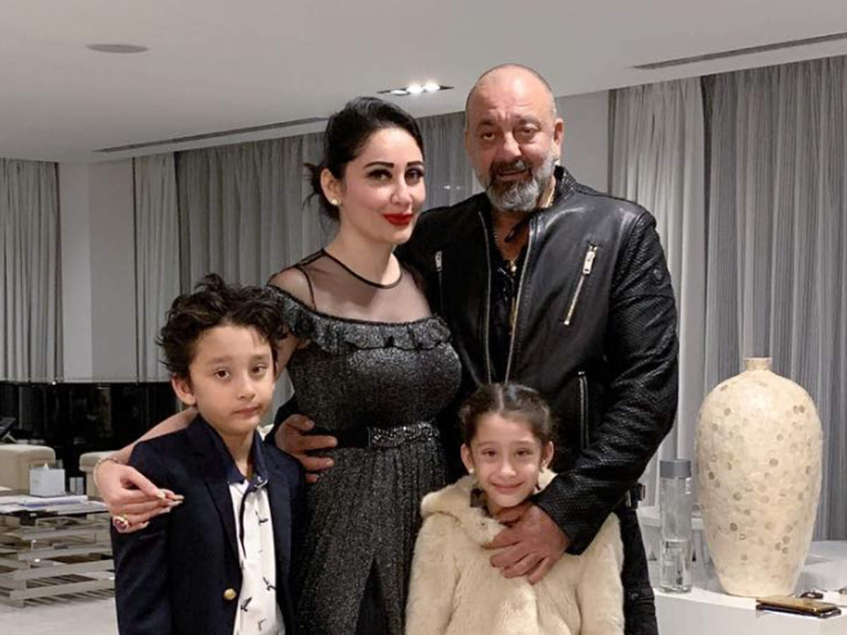 Sanjay Dutt's kids are all grown up and fans can't help but compare ...
