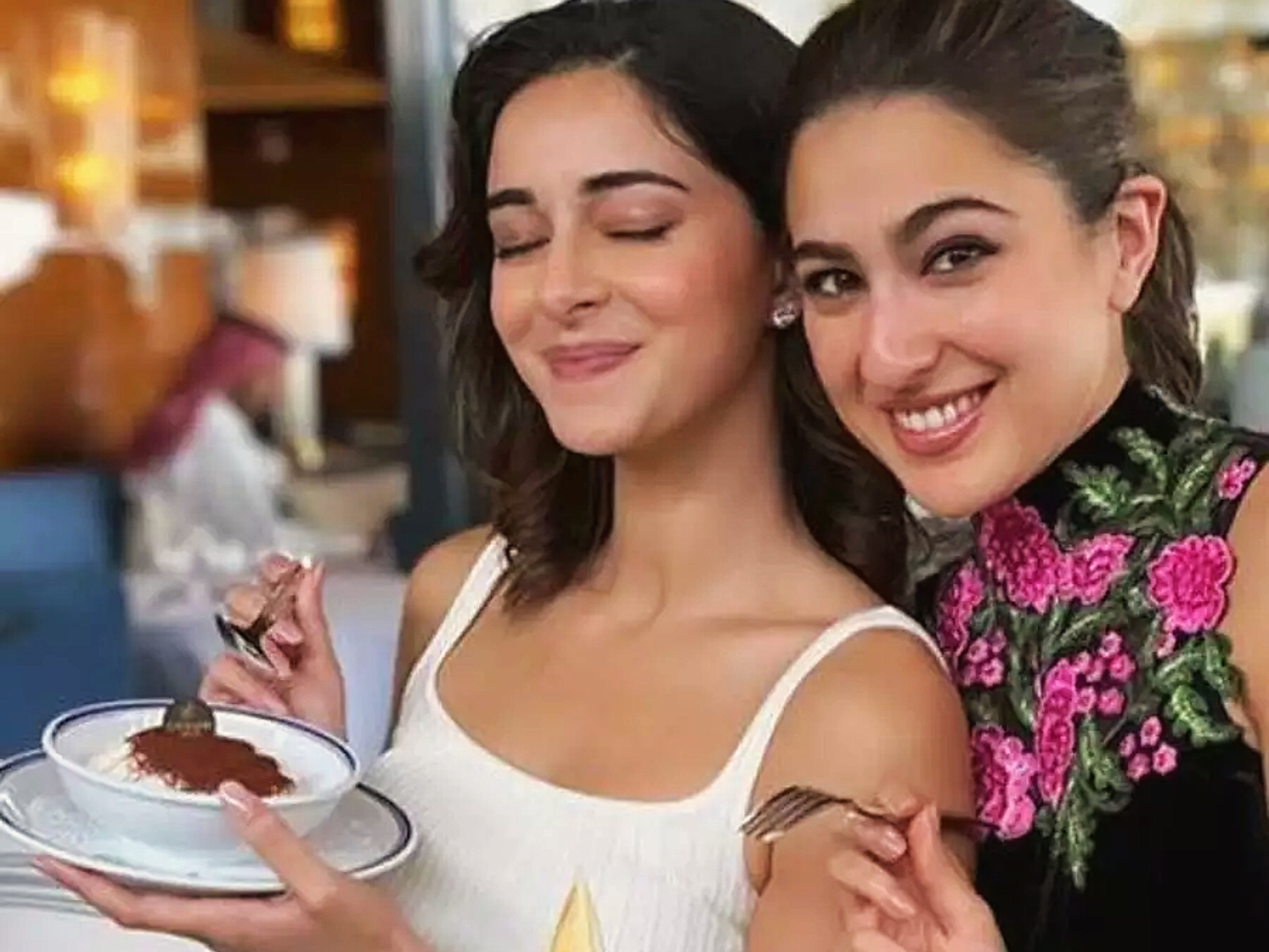 Ananya Panday's HILARIOUS revelation: She once CRASHED a wedding with Sara Ali Khan - Here's ...