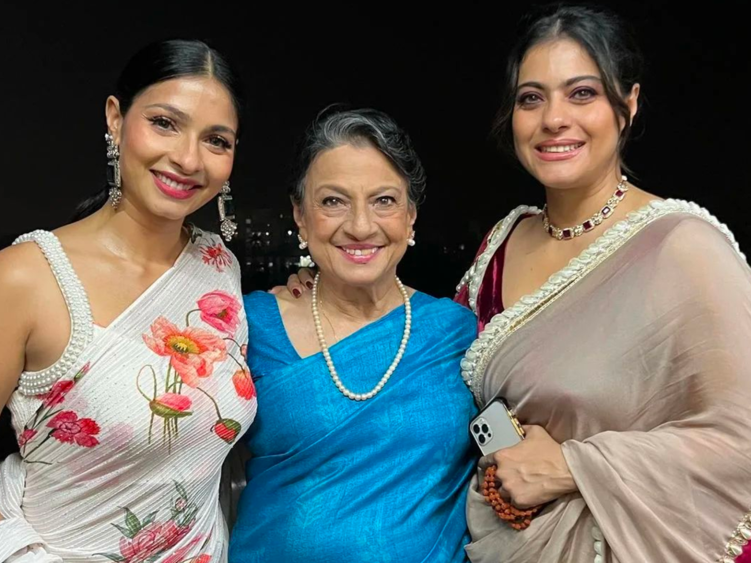 When Dharmendra recieved a tight slap from Tanuja Mukherjee for ...