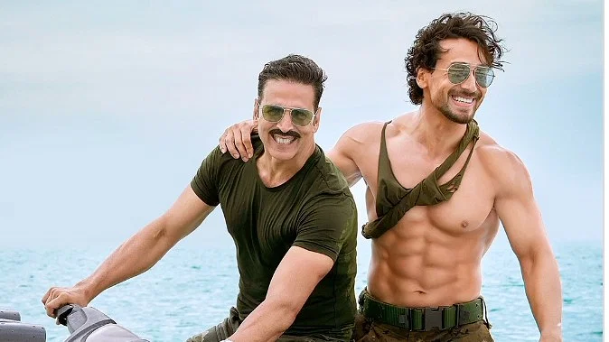 Tiger Shroff calls Akshay Kumar 'Bollywood's Tom Cruise' for THIS daring reason - Masala.com