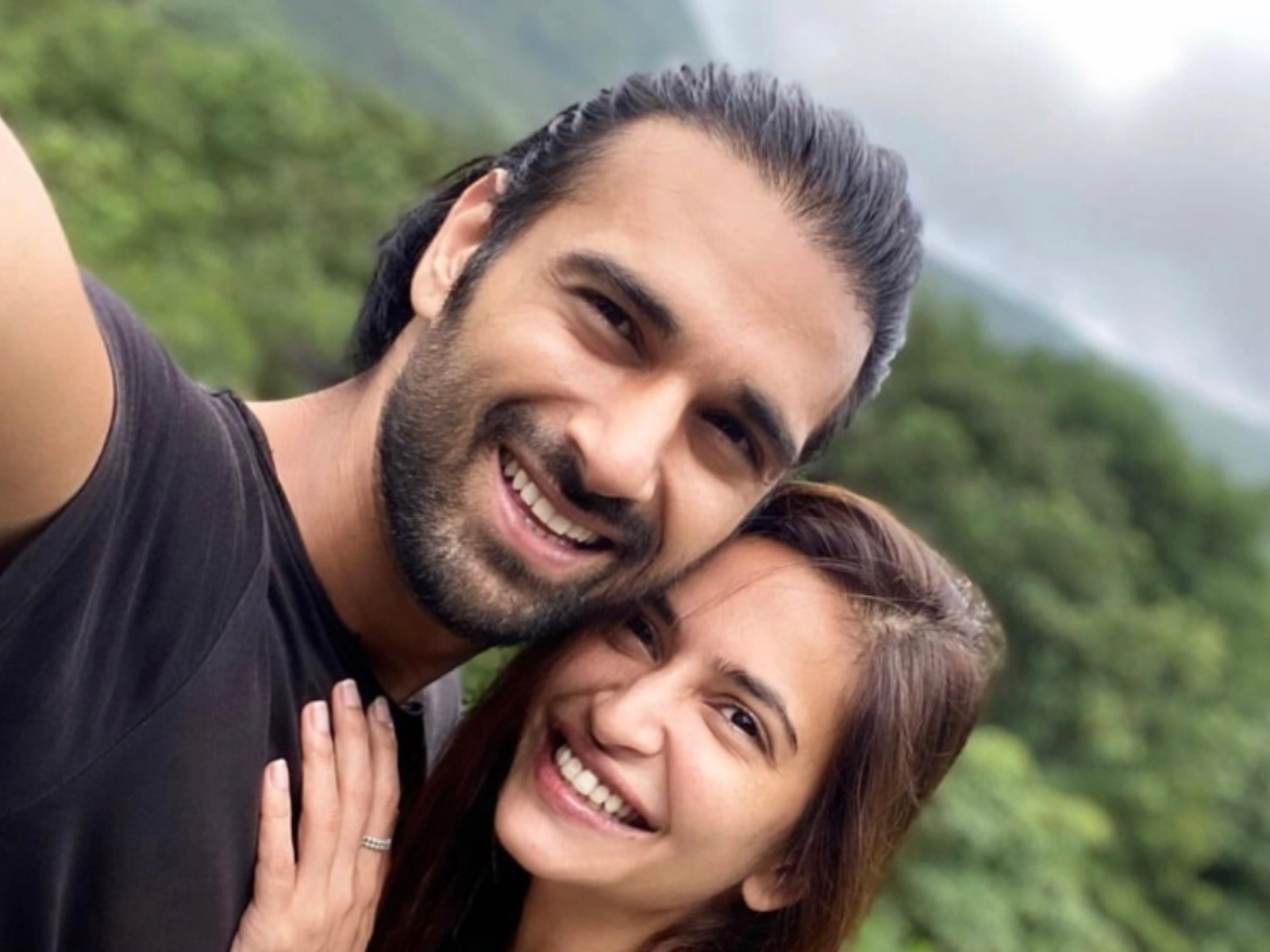 Pulkit Samrat and Kriti Kharbanda's 'wedding card' goes viral online - Masala.com